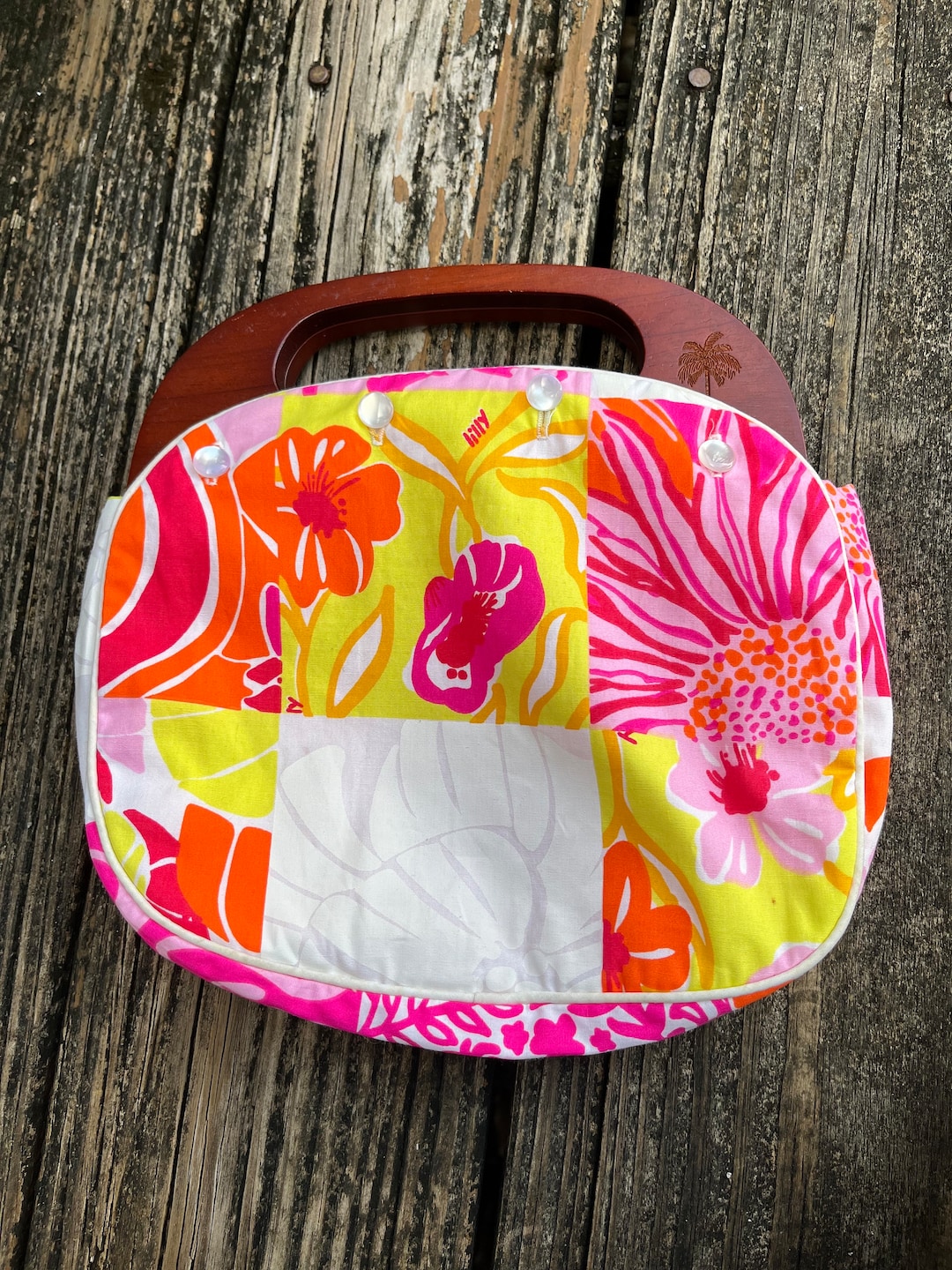 Lilly Pulitzer Bermuda Bag Dark Wood Handle Purse Clutch Floral Patch ...