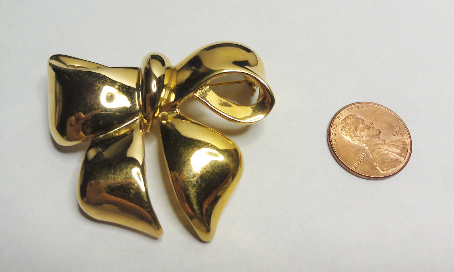 Vintage Gold Tone Bow Pin / Brooch - Etsy