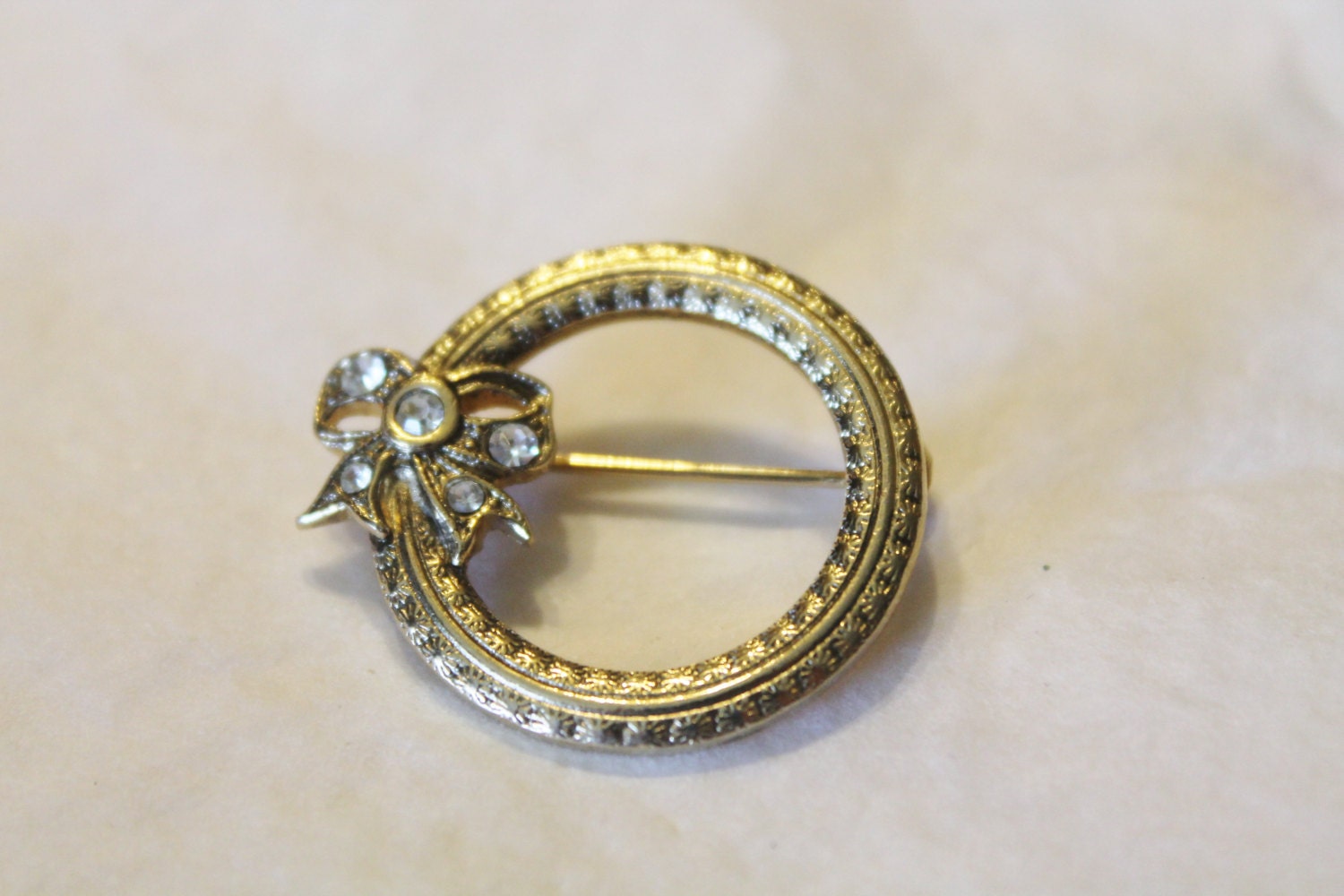 Golden Circle / Wreath With Rhinestone Bow Pin - Etsy