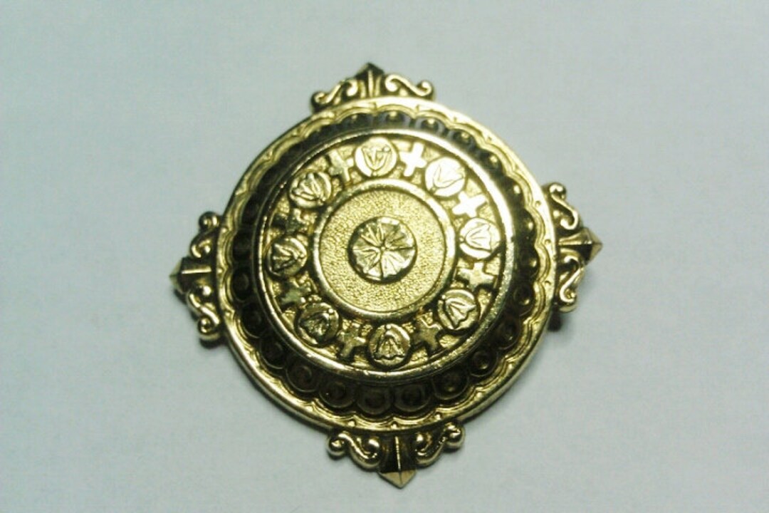 Vintage Gold Tone Victorian Style Pin / Brooch - Etsy