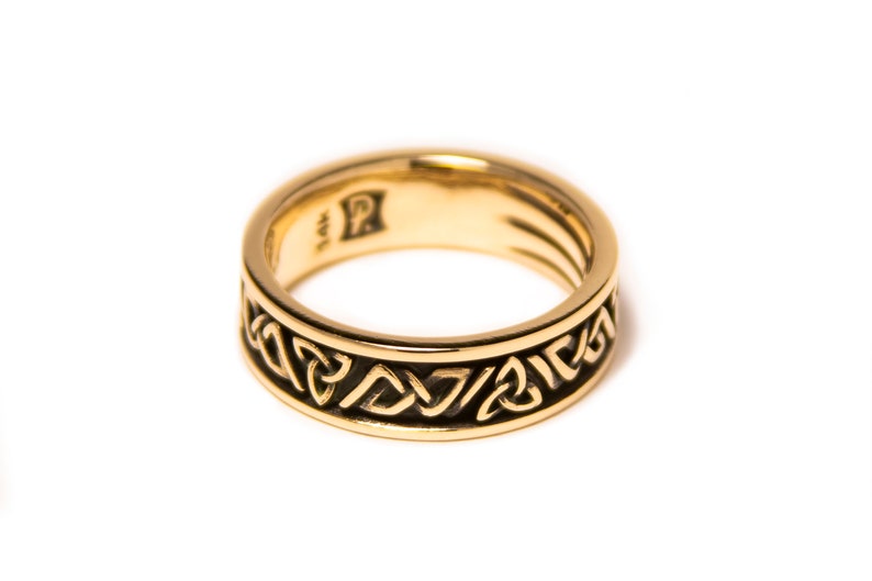 Trinity Knot Band With Pattern in 14k Gold - Etsy