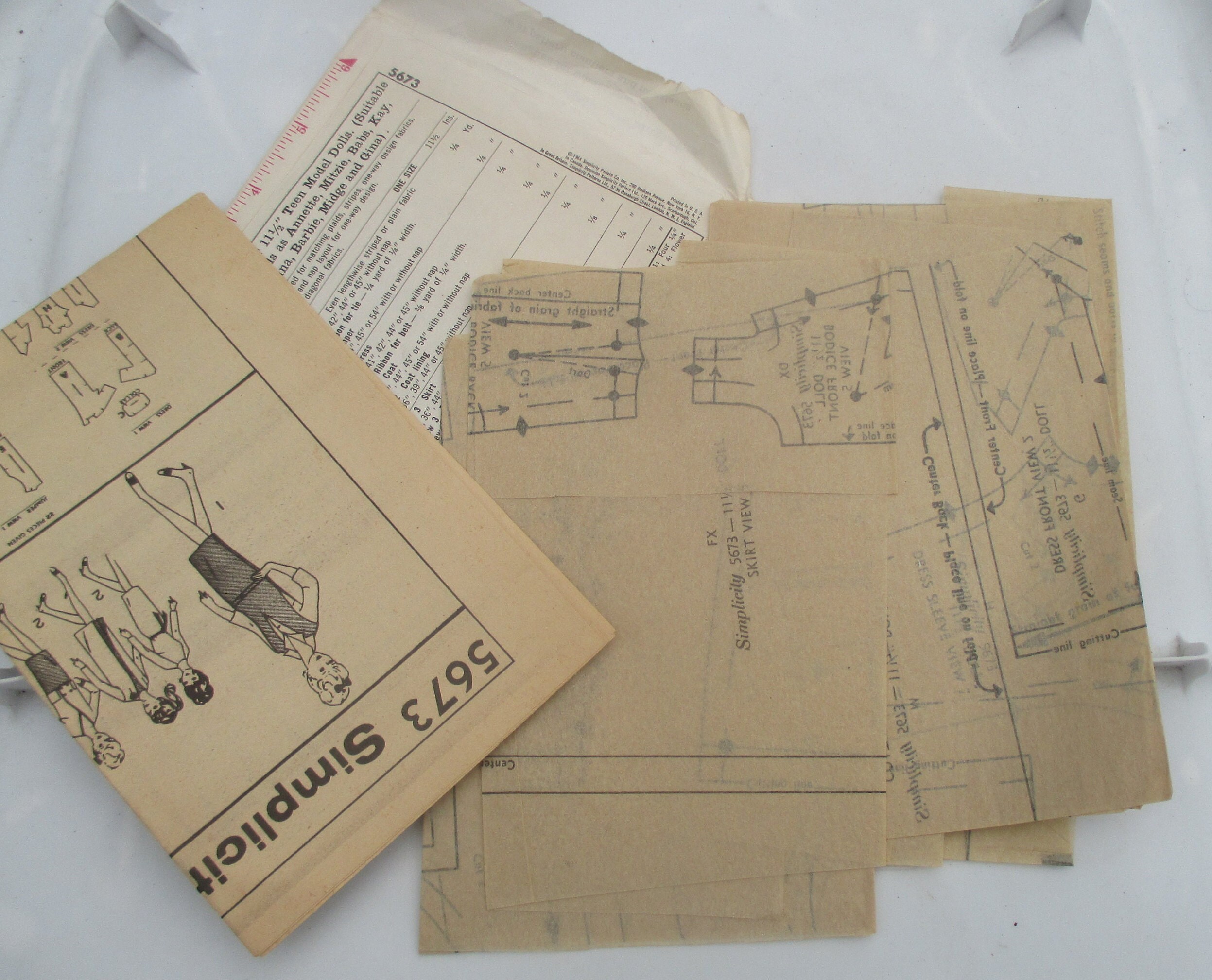 Simplicity Barbie and Friends Wardrobe Sewing Pattern #5673 Mostly ...