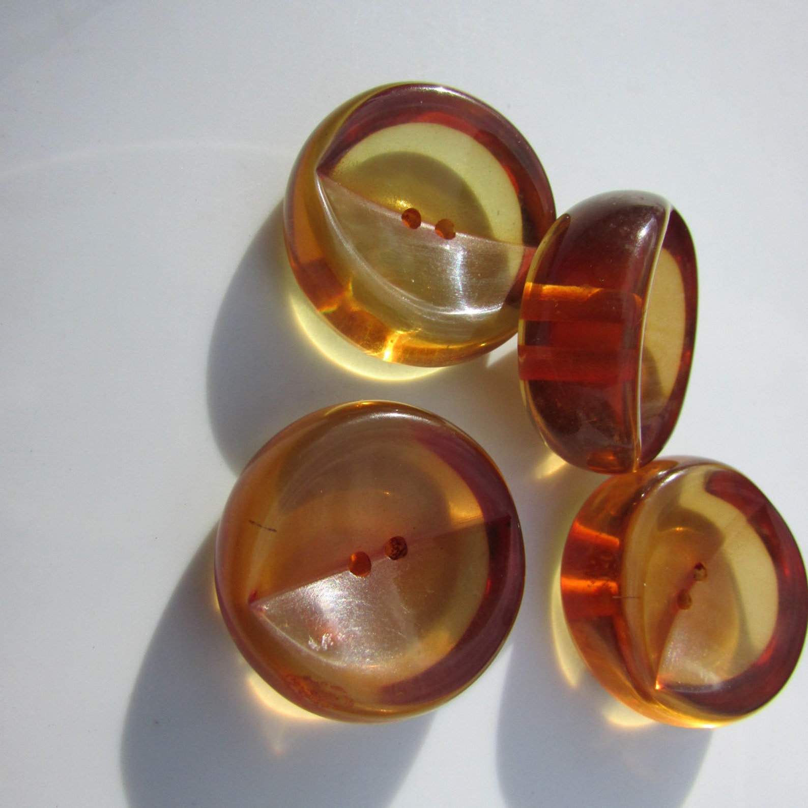 Art Deco Bakelite Buttons Chunky Transparent Prystal Apple Juice Root ...