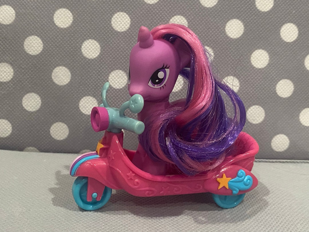 My Little Pony G4 Princess Twilight Sparkle Ride Riding Along Scooter ...