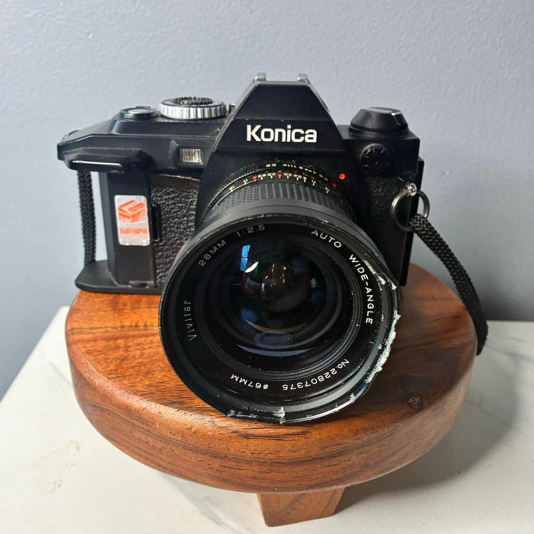Vintage Konica FS-1 35mm SLR Film Camera W/ Vivitar 28mm Lens ...