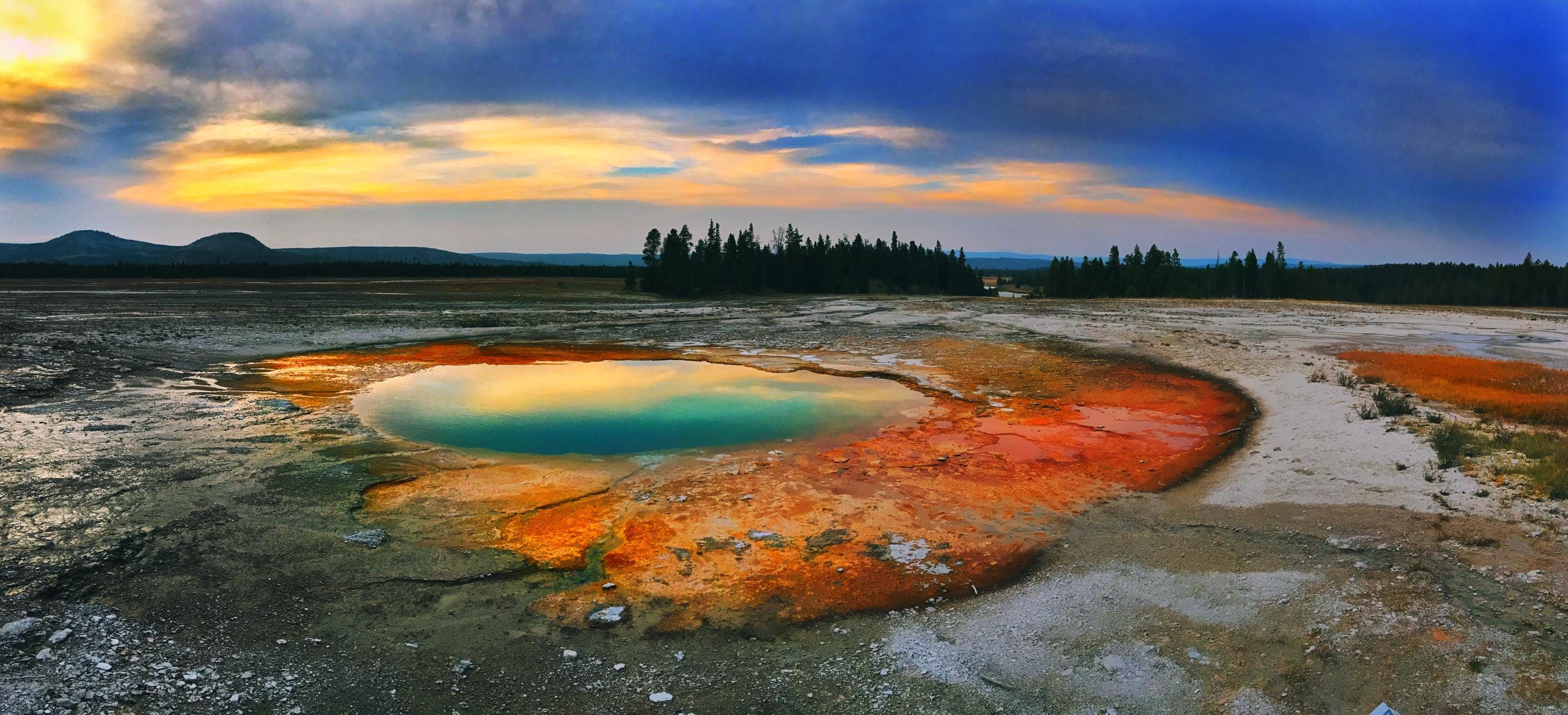 Yellowstone National Park is Full of Many Gems of Nature - Etsy