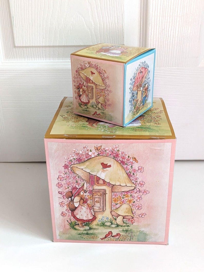 Vintage Mid-century Jiffy Gift Boxes Cute Cartoon Squirrels in Mushroom ...