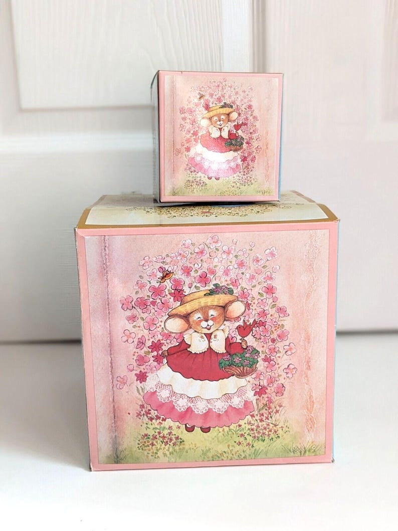 Vintage Mid-century Jiffy Gift Boxes Cute Cartoon Squirrels in Mushroom ...