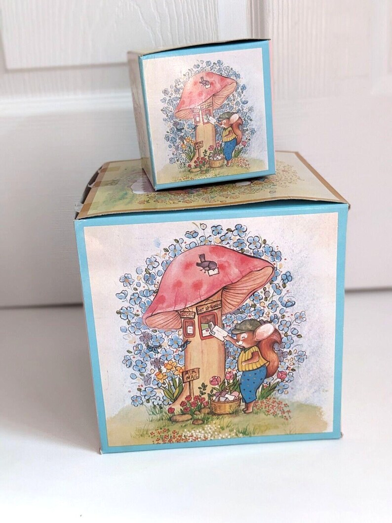 Vintage Mid-century Jiffy Gift Boxes Cute Cartoon Squirrels in Mushroom ...