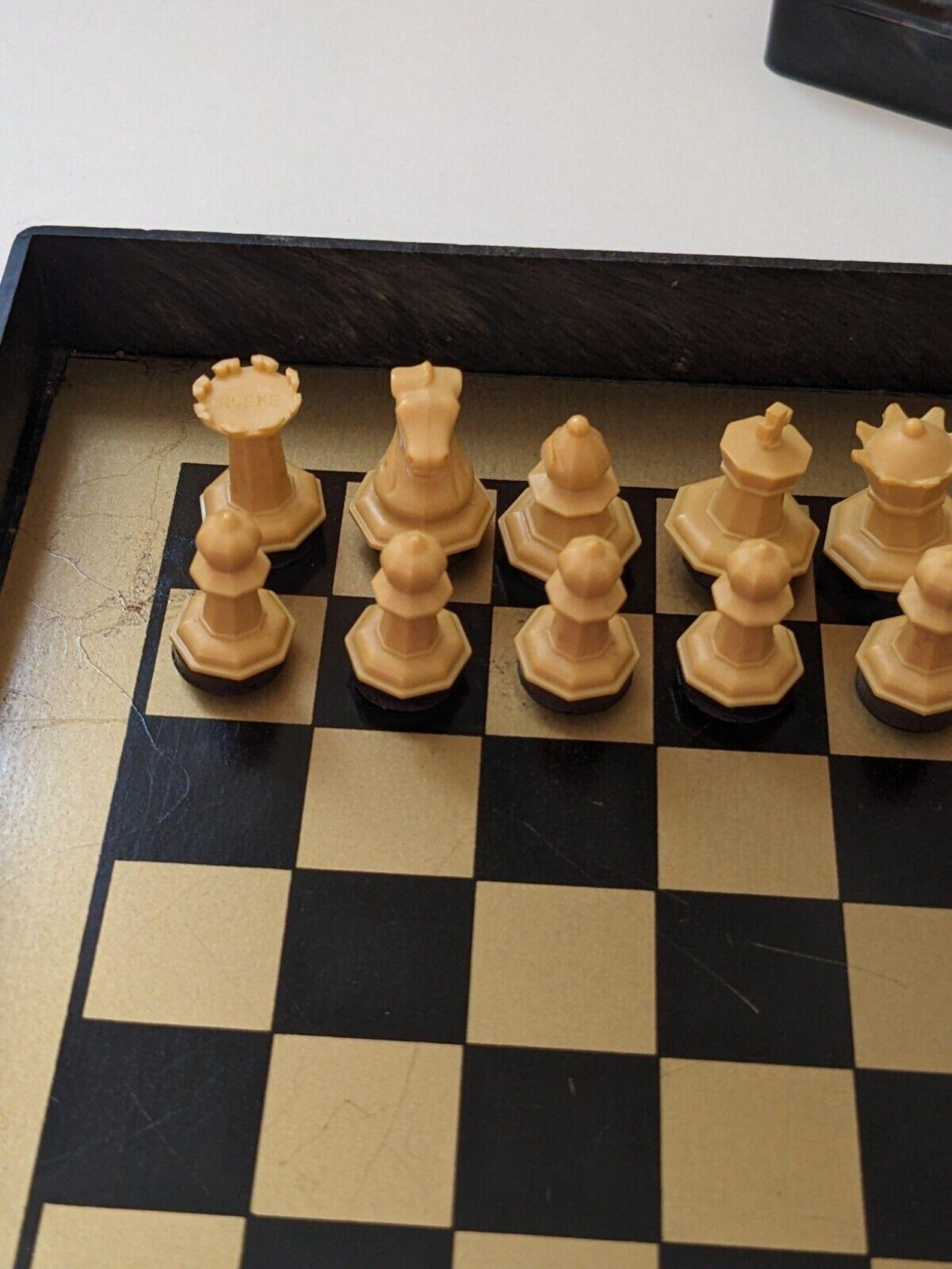 Vintage Mid-century DRUEKE Magnetic Travel Chess Set Marbled Black ...