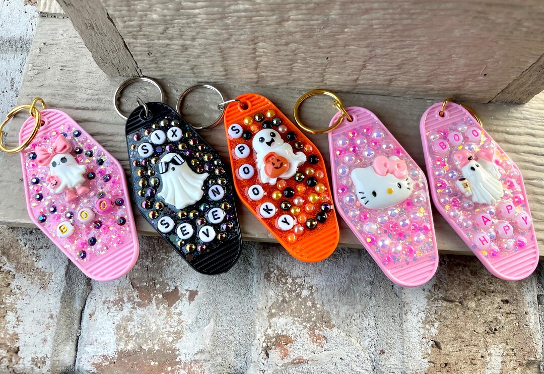 Motel Keychains, Keychain, Halloween, Glitter Keychain, Keys, Key ...
