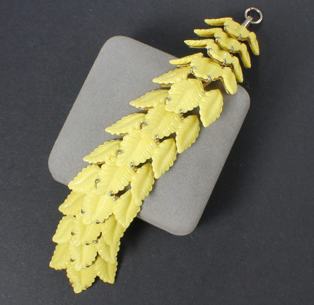 Yellow Celluloid Leaf Bracelet, 1950s Jewelry - Etsy
