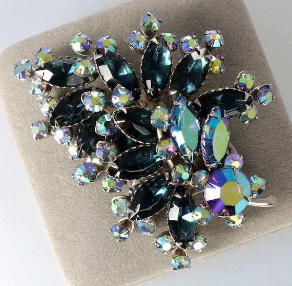 Large Montana Blue Aurora Borealis Berry Cluster Broo… - Gem