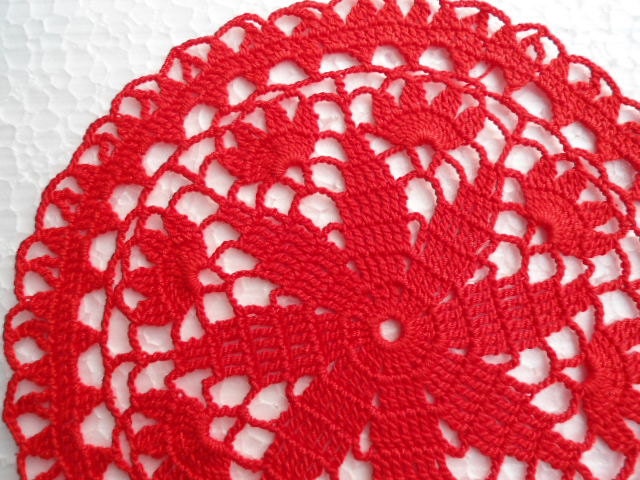 Round Crochet Doily / Red Doilies /lace / 8 | Etsy