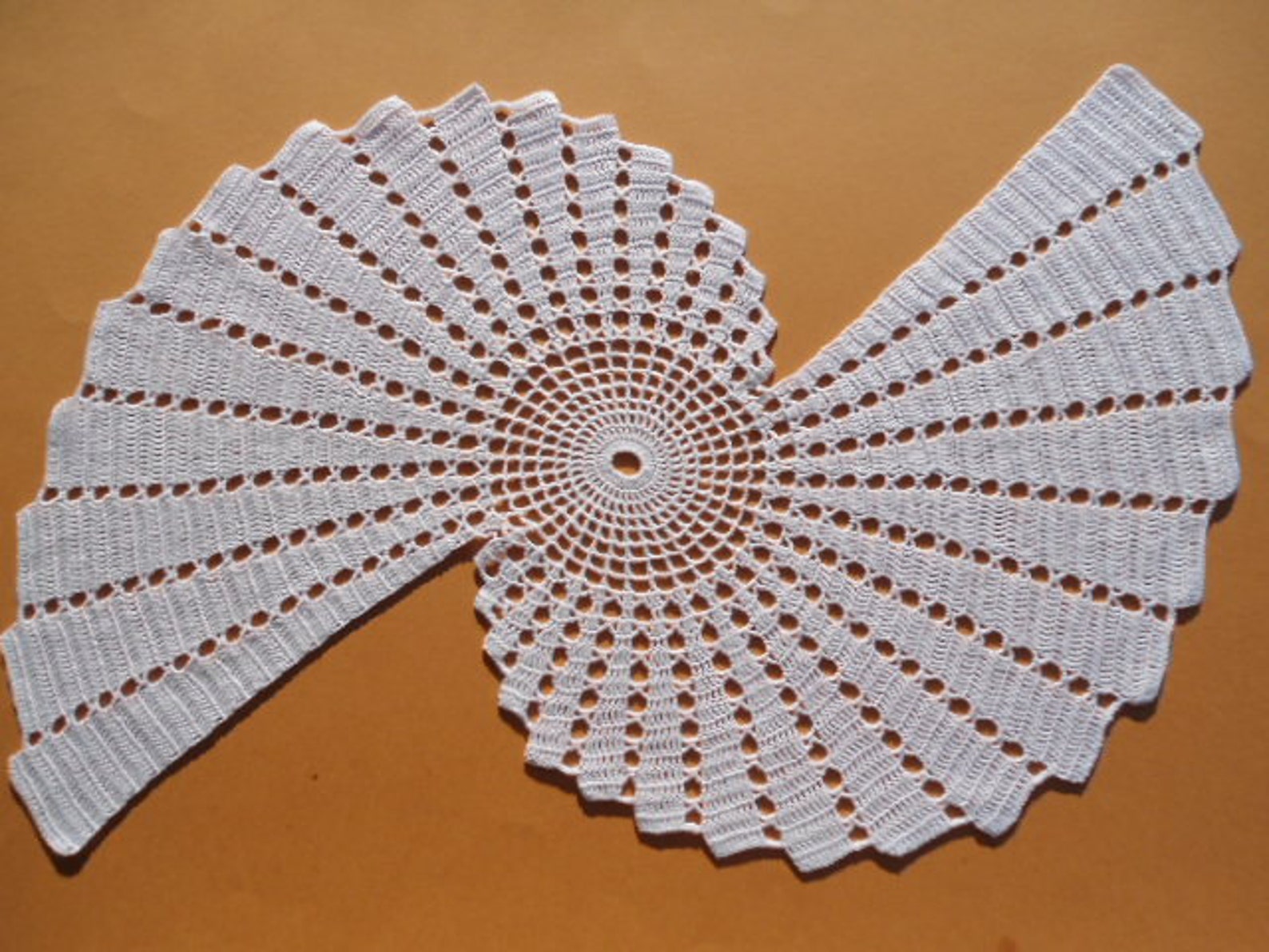 New Crochet Doily Runner / White Doilies / Table Topper - Etsy Israel