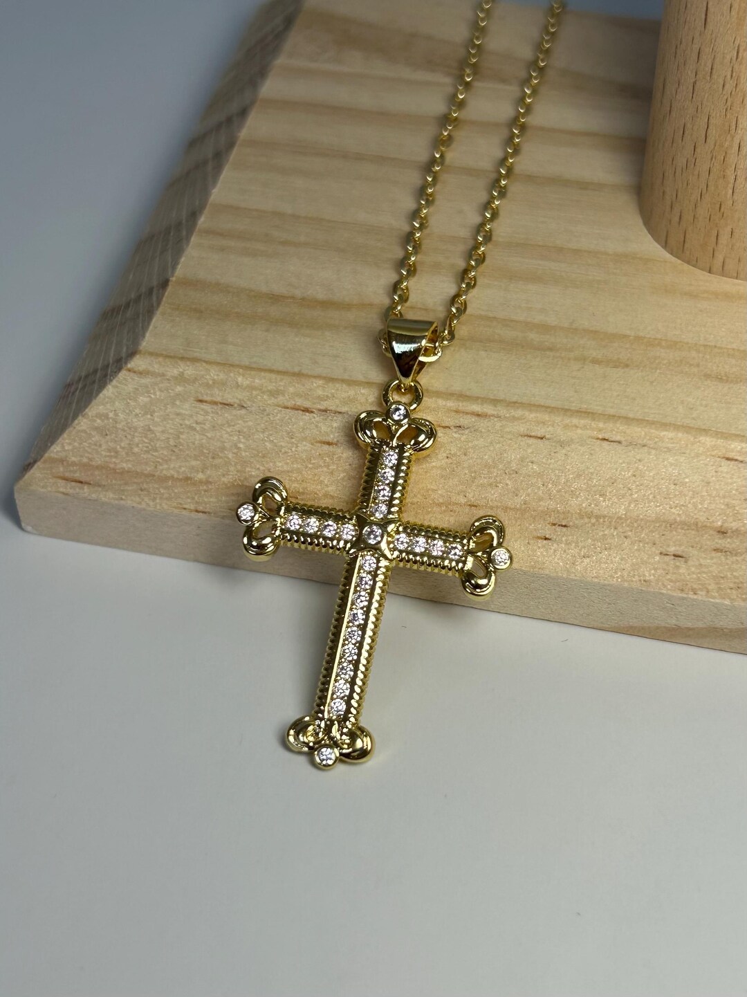 Elegant 18K Gold XP Cross Crucifix Necklace – CZ Detail – 45cm + 5cm ...