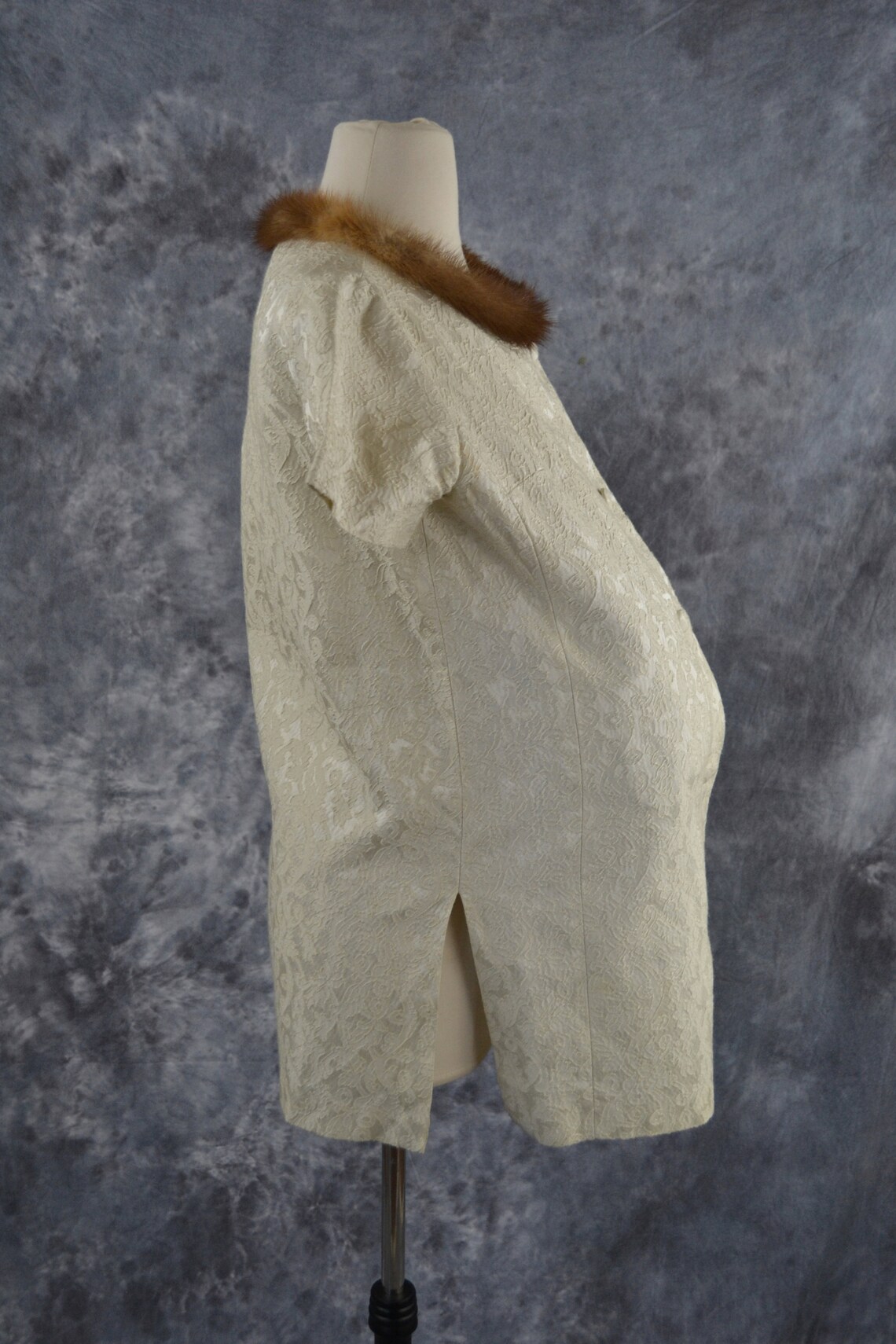 1950s/1960s Pale Creamy Yellow Damask Maternity Blouse by | Etsy