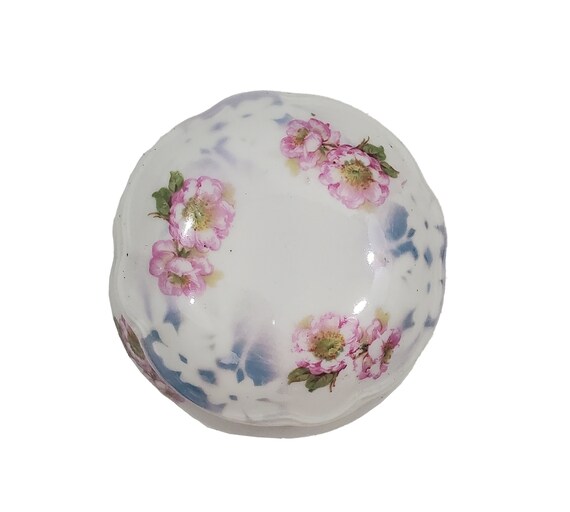 Vintage White Floral Porcelain Trinket Box with Lid, … - Gem