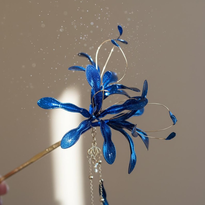 Spider Lily Hair Stick: Red Lycoris Radiata Kanzashi With Tassel - Etsy