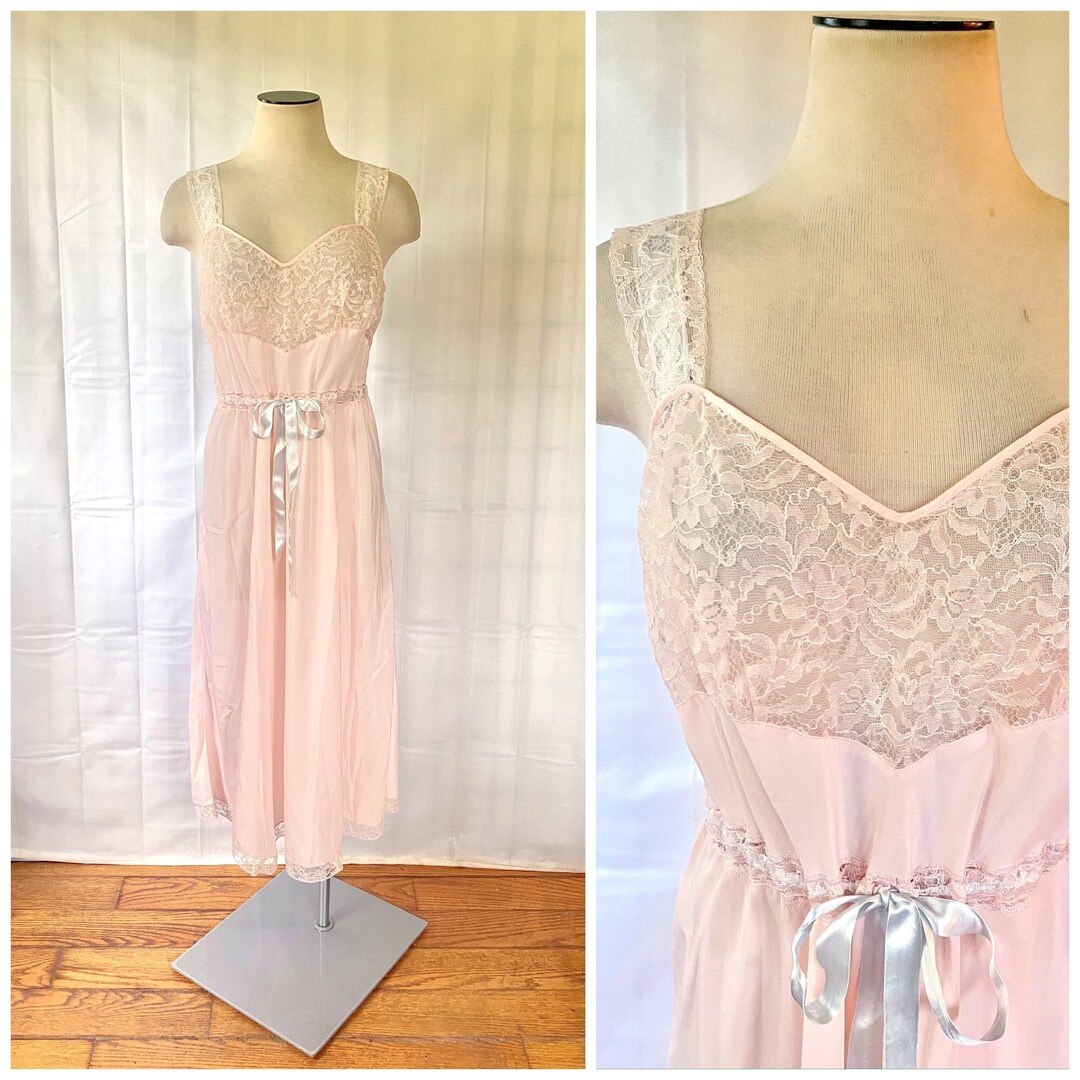 Vintage 1960s Negligee Barbizon Pink Blue Lace Nightgown 36 Bust M