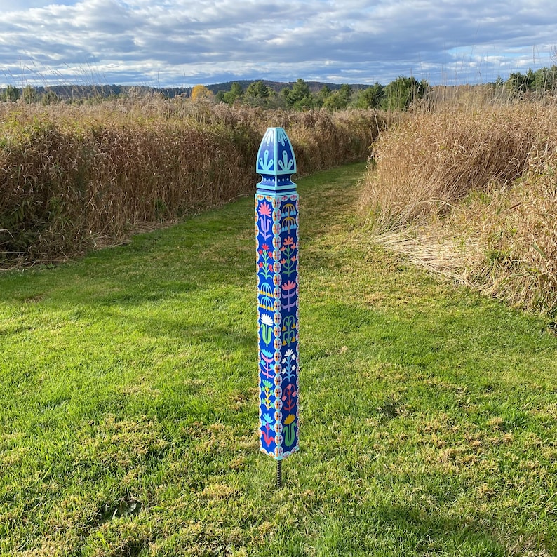 Hand Painted Garden Post, Scandi Folk Art, Decorative Garden Totem ...