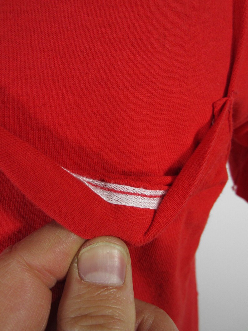 Vintage Red Pocket T-shirt Fruit of the Loom 90s Cotton Tee | Etsy