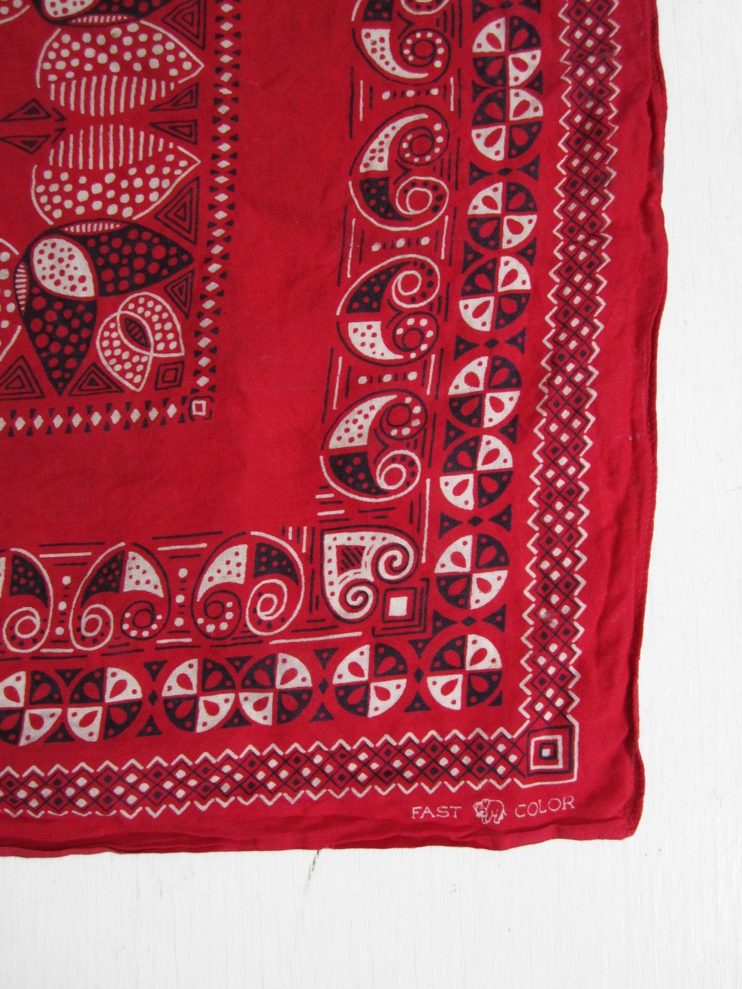 Vintage 40s Red Bandana Trunk Down Turkey Red Fast Color Floral Print ...