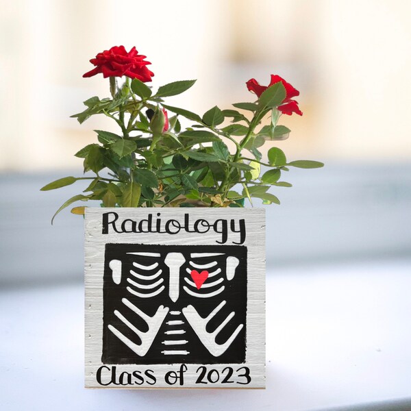 Xray Graduation Gift - 60+ Gift Ideas for 2024
