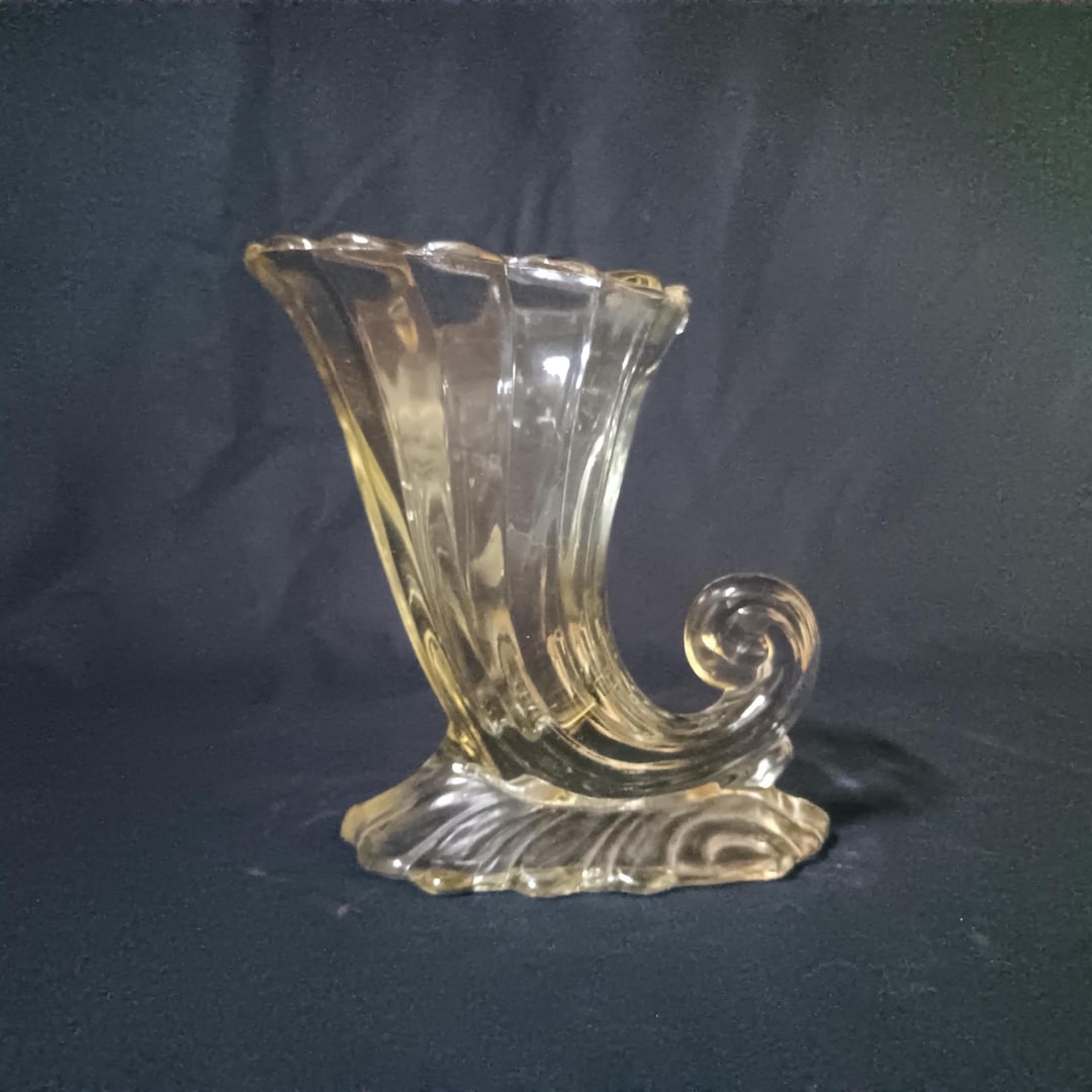 Vintage Heisey Glass Vase Cornucopia Shape Thick Glass Base - Etsy