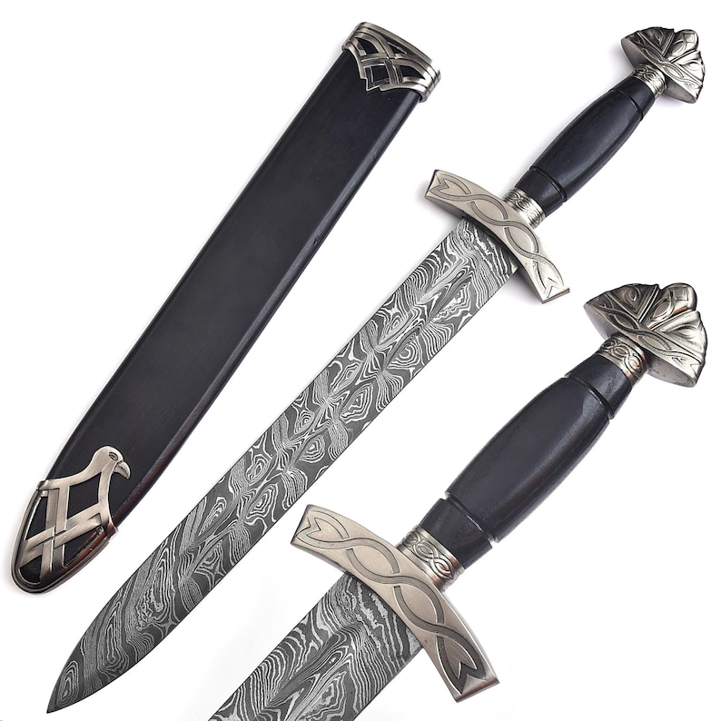 Ravencrest Medieval Dagger — Pattern-welded Damascus Blade With Ebony ...