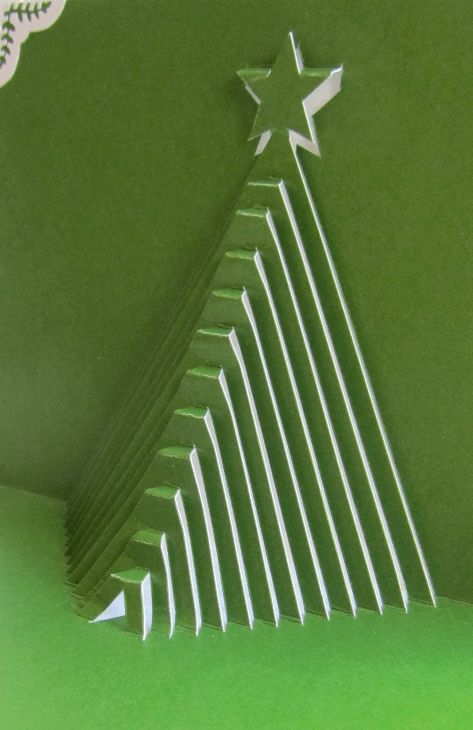 Christmas Tree Pop up Home Décor 3D Handmade Cut by Hand Origamic ...