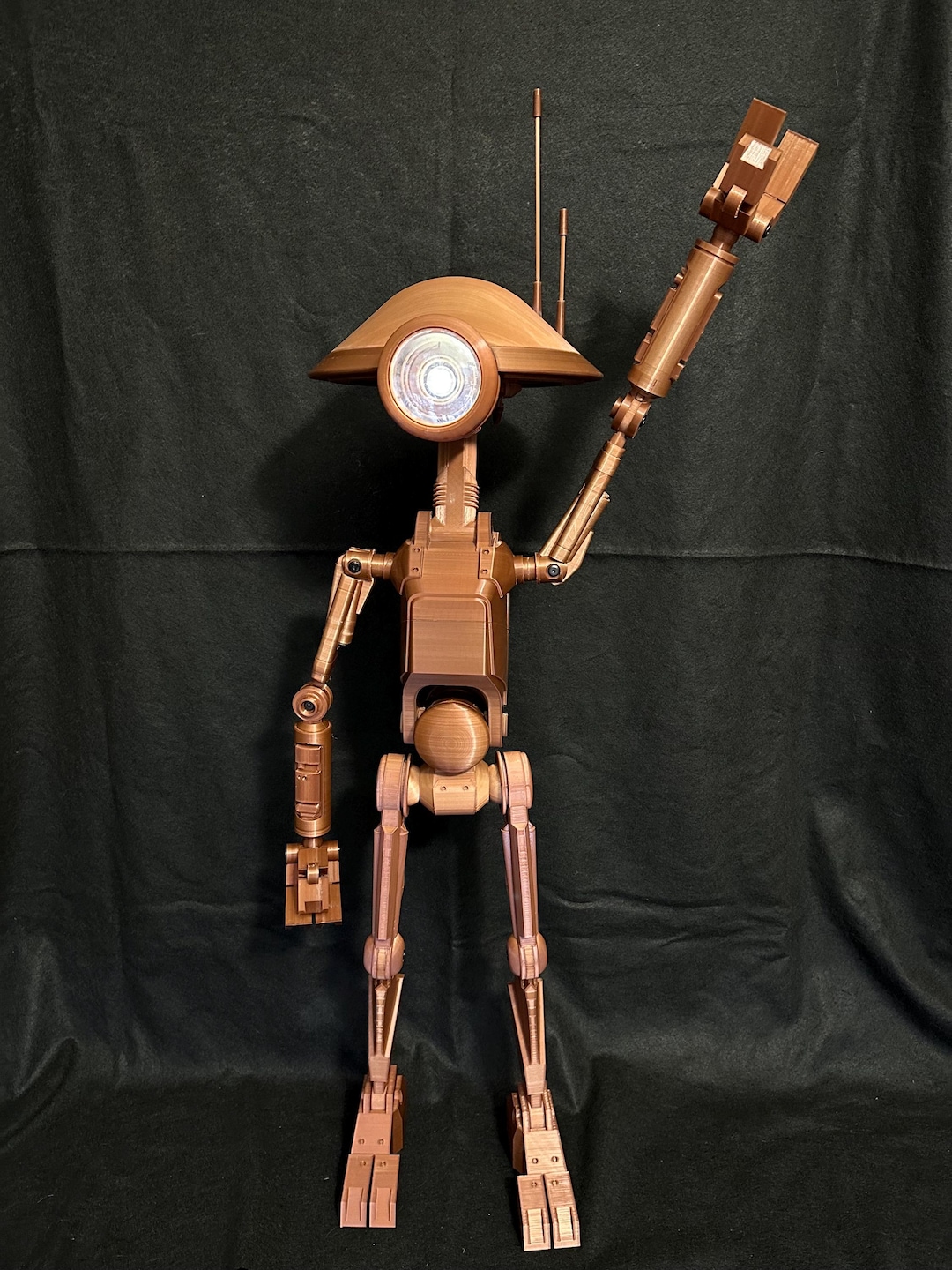 Life-sized Pit Droid: 3D Printed, Fully Articulated Model With LED ...