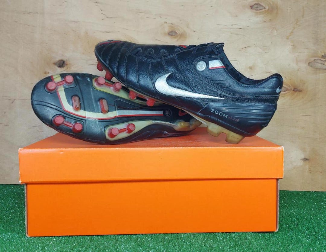 Vintage Nike Total 90 Supremacy FG Black US10 UK9.5 Boots Cleats Mens ...