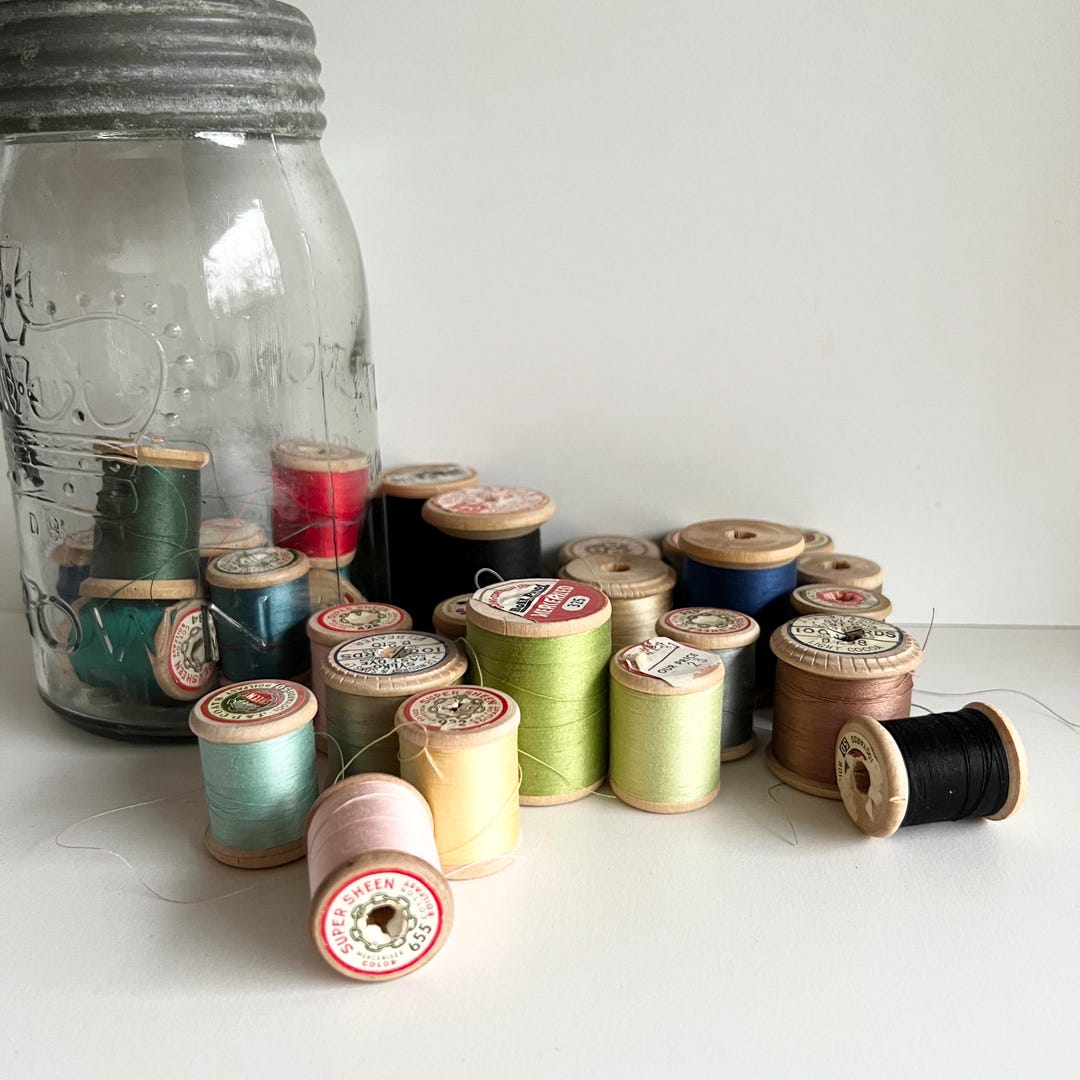 Vintage Thread Wooden Spools, Set of 4 Bobbins, Pastels, Neutrals ...