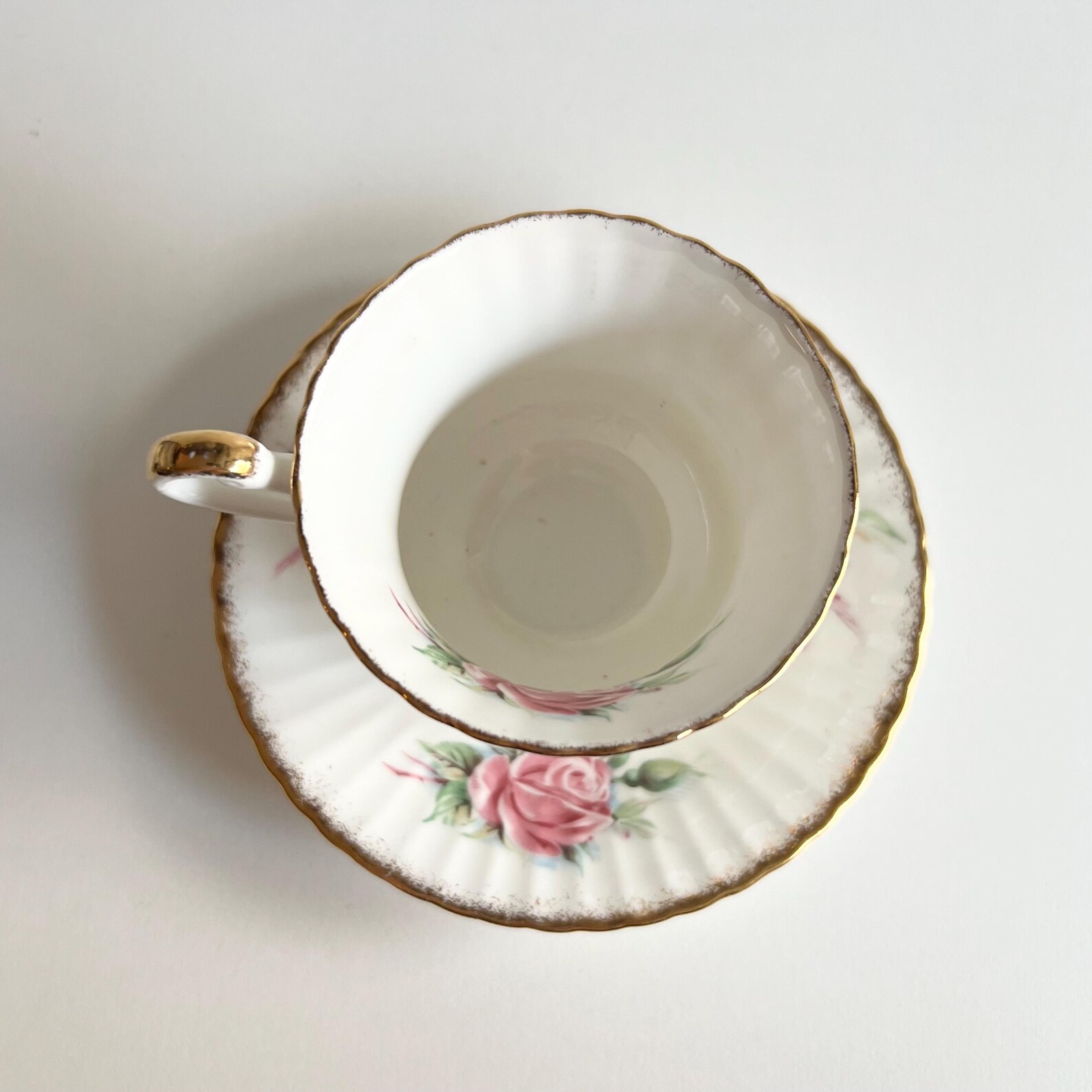 Paragon Single Warrant Teacup & Saucer, Queen Elizabeth Rose Pattern ...