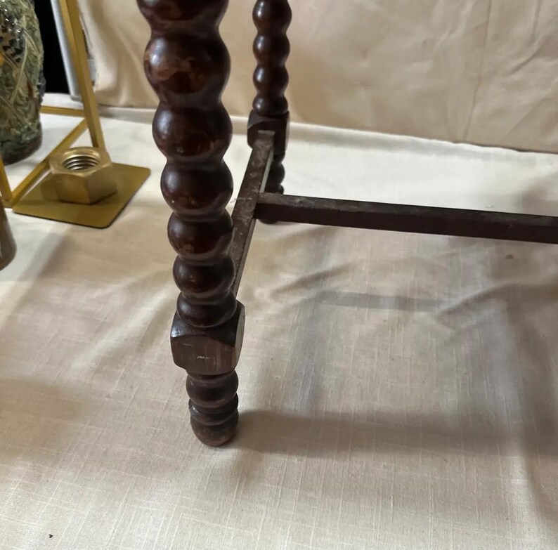 Wooden Mid-century Modern Spindle Legged Stool With Red and Gold ...