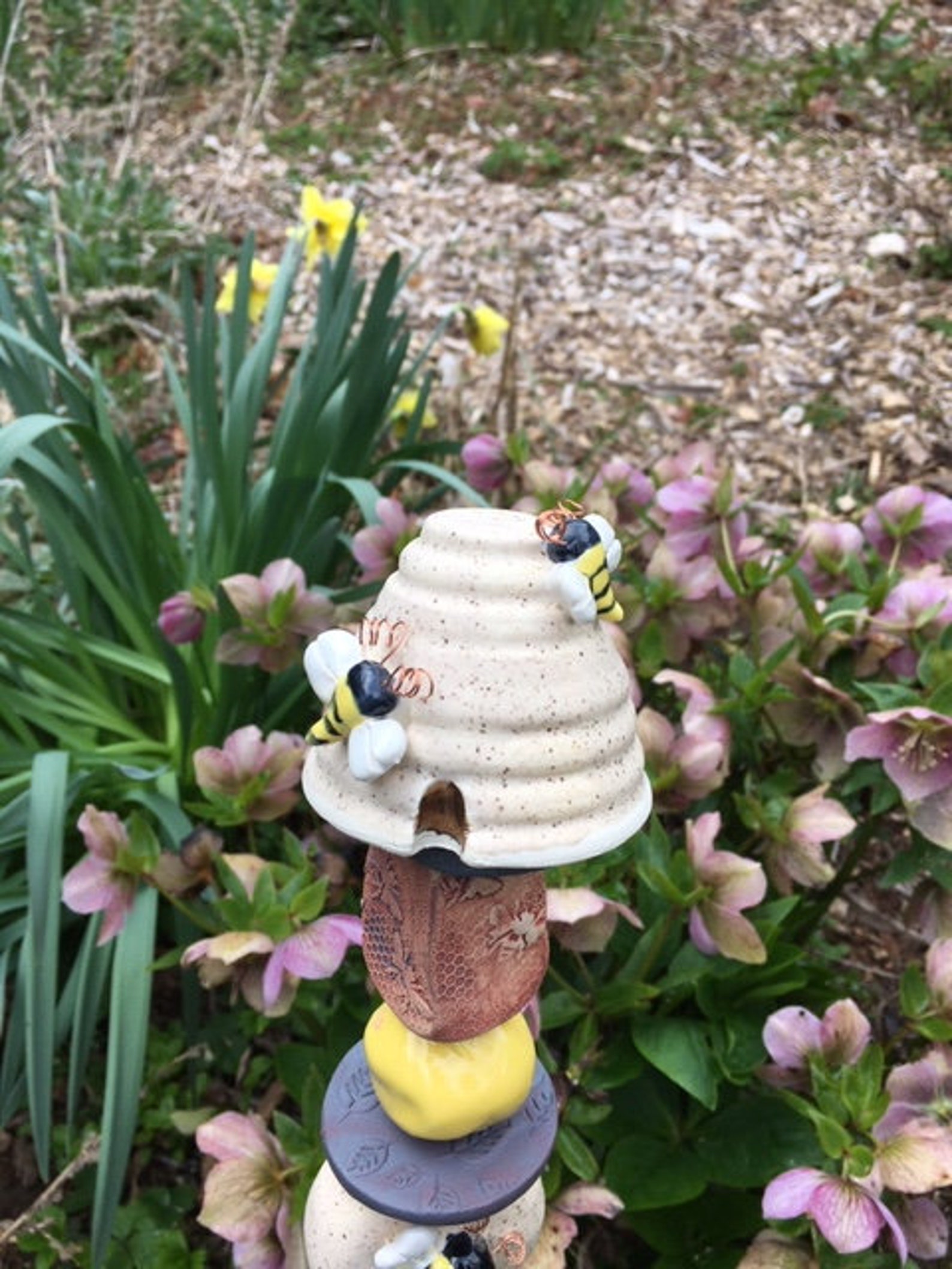 Honey Bee Garden Totem - Etsy