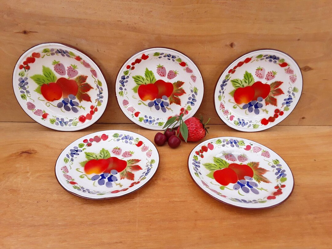 Vintage Enamelware Plates Dessert Plates Enamelware - Etsy