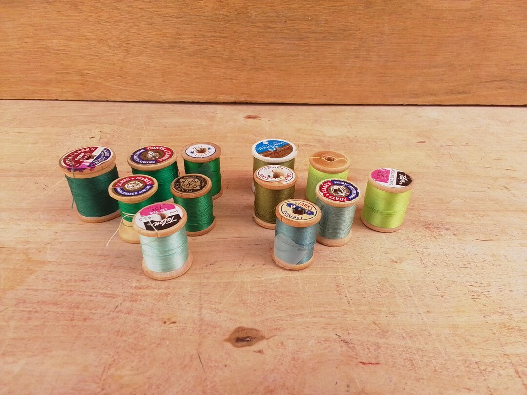 Vintage Spools of Thread - Primitive Decor - Wood Spools - Sewing ...