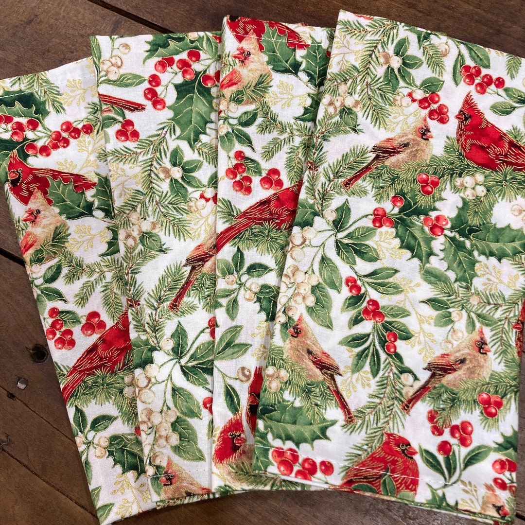 Christmas Cardinals Cloth Napkins: Holiday Table Linens, Set of 4 - Etsy