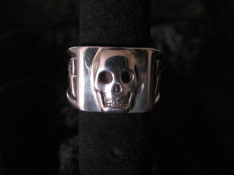 Solid Sterling Silver Skull Ring - Etsy