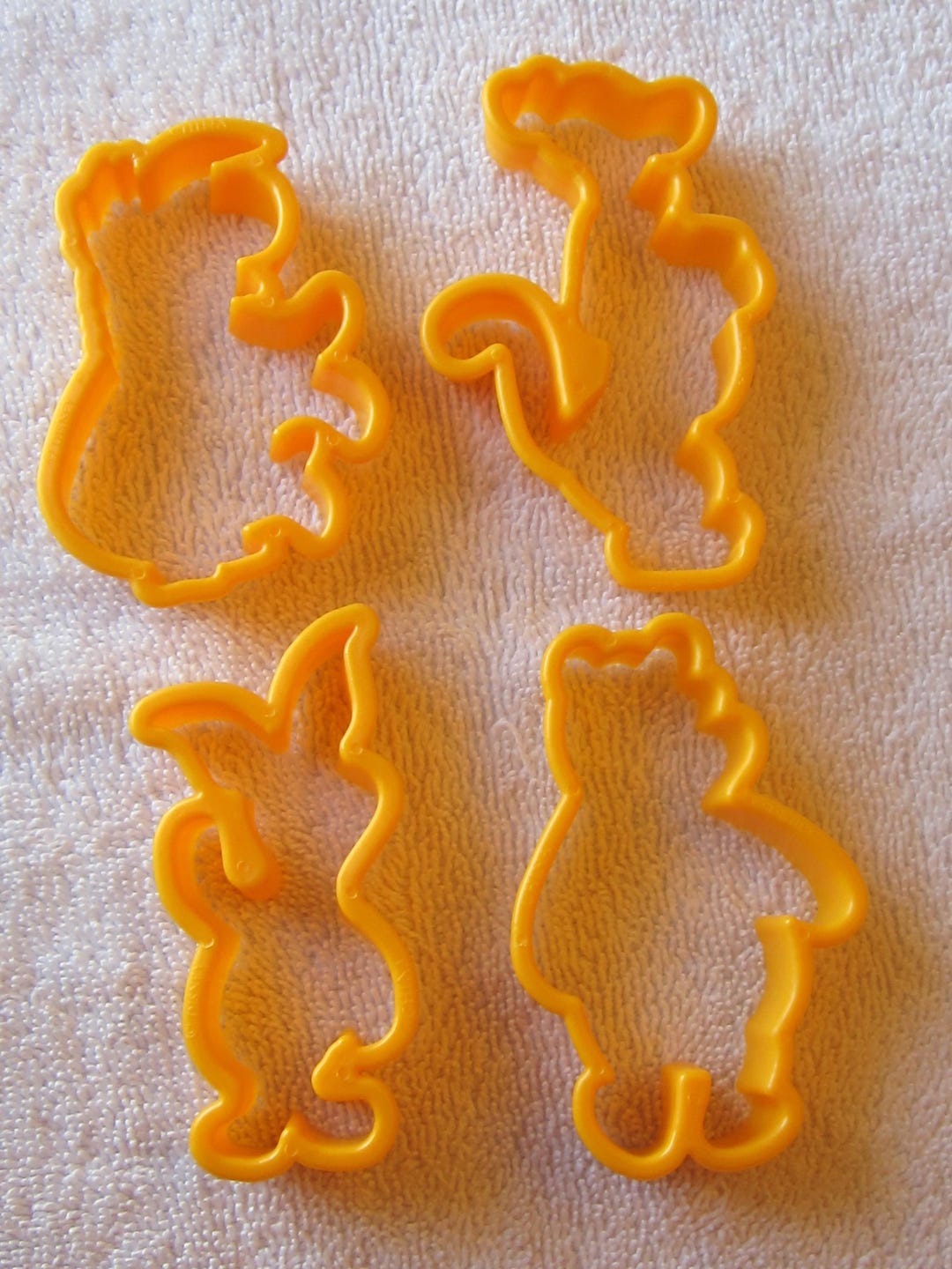 Disney Winnie the Pooh Cookie Cutter Set Piglet Eeyore Tigger Plastic ...