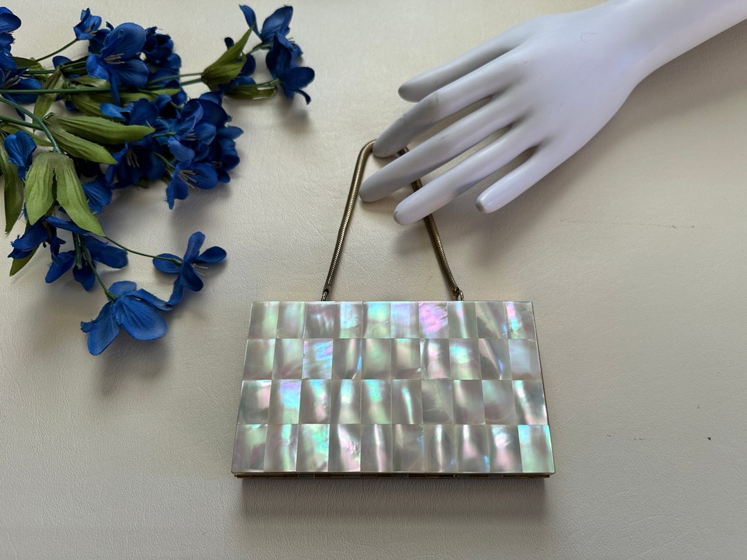 Vintage 1940s 1950s Mother of Pearl Compact Purse, Minaudière Wedding ...