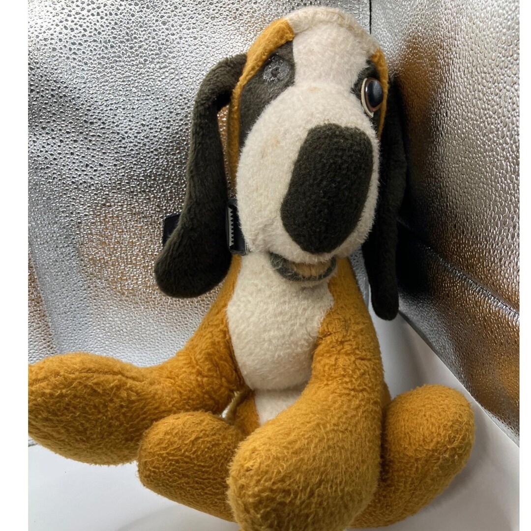 Vintage 1974 Animal Fair Plush Dog Hound Dog Floppy Ears Sitting ...