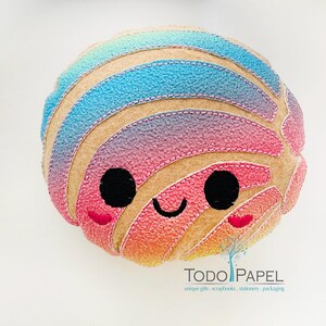 Kawaii Rainbow Conchas Mini Plushies. Colorful Mexican Pan Dulce ...