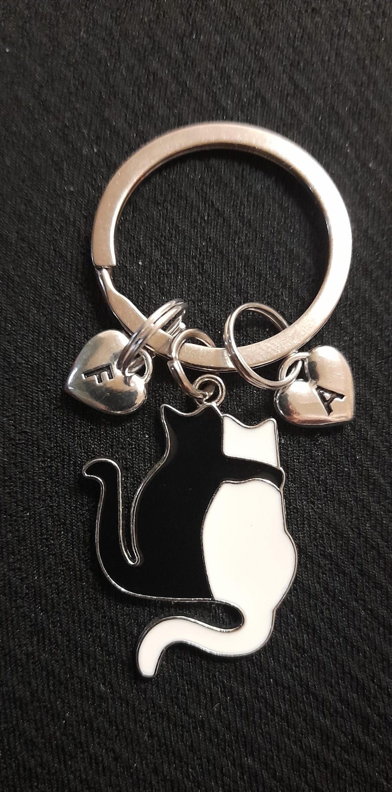 Personalized Yin Yang Hugging Cats Keychain - Black & White Cats With ...