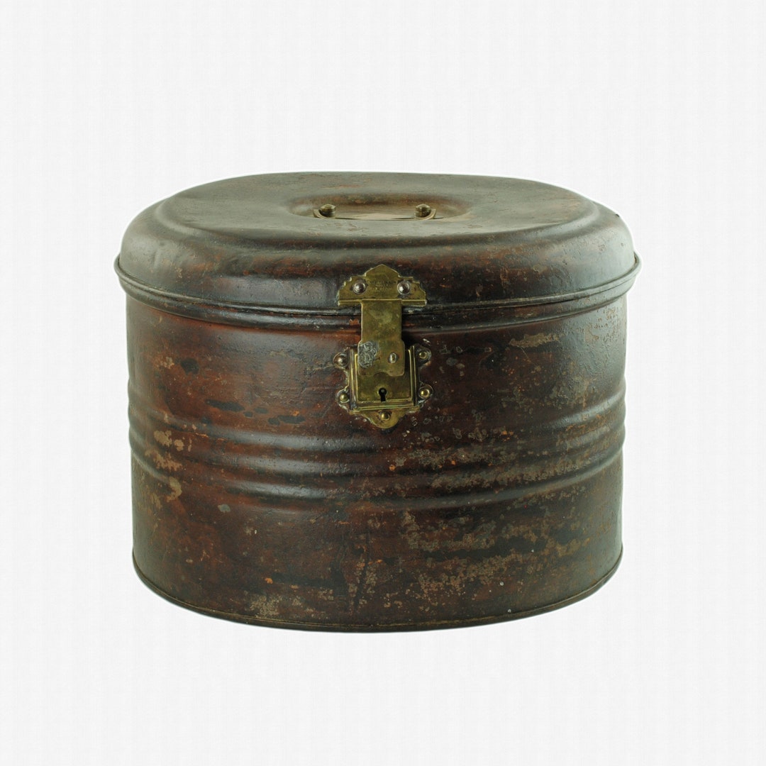 Antique Oval Hat Box With Original Paint, Interior Canvas Strap, and ...