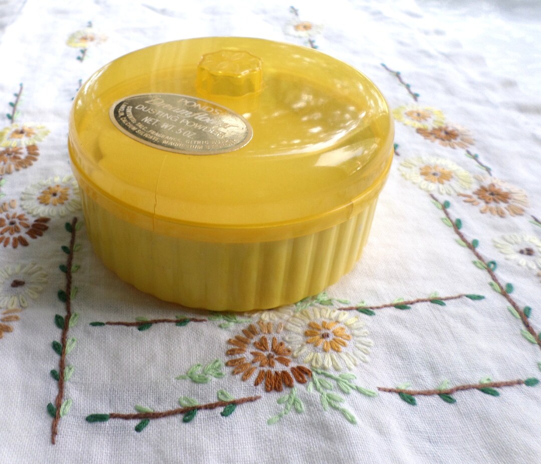 Vintage Ponds Dream Flower Dusting Powder, Perfumed Powder, Yellow ...