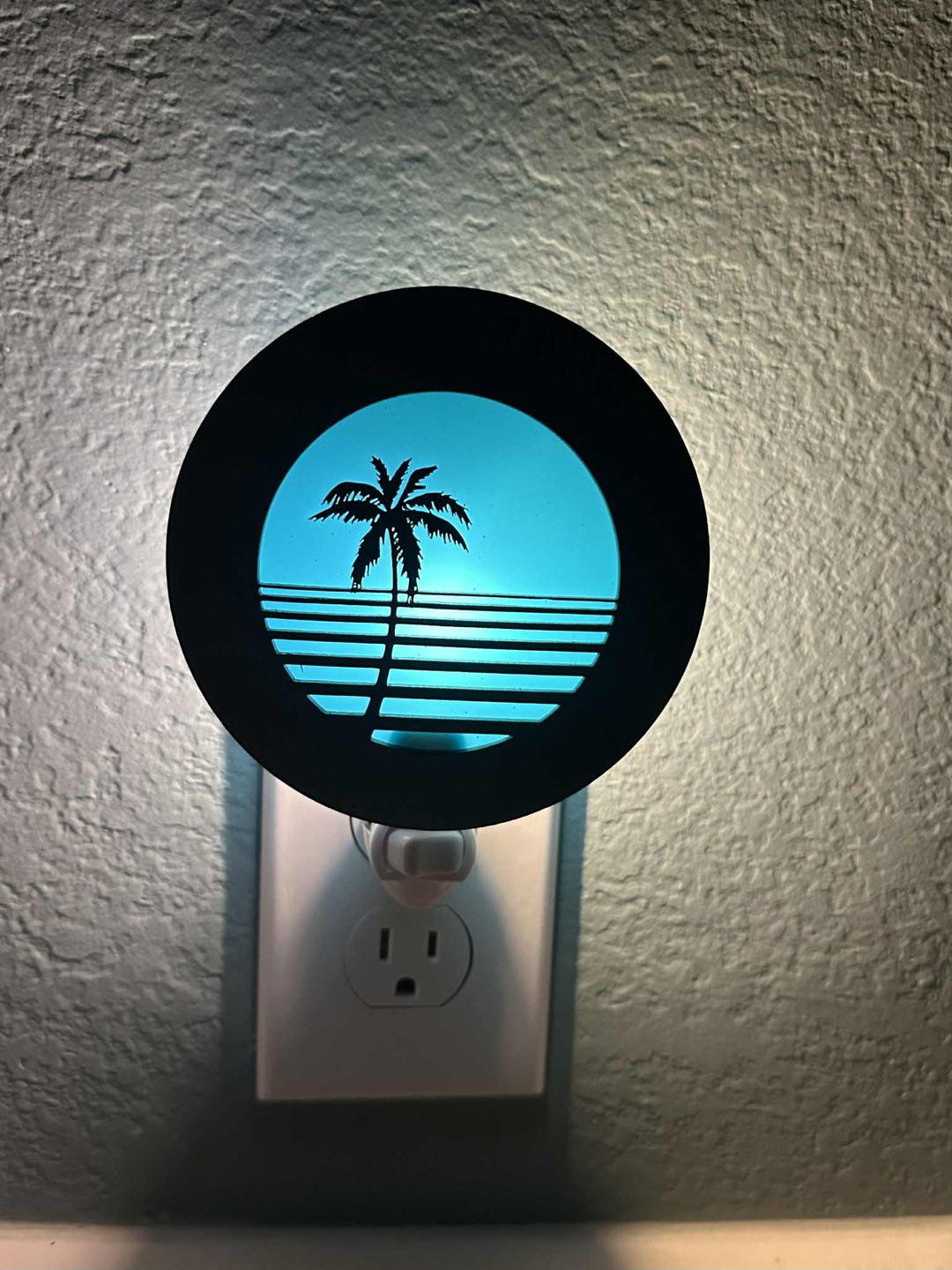 Palm Tree LED Night Light | Acrylic Synthwave Decor | Retro 80s Sunset ...