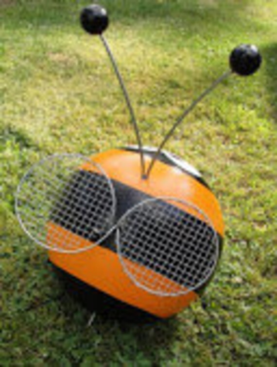 Items similar to Orange Bumble Bee Bowling Ball Garden Art on Etsy